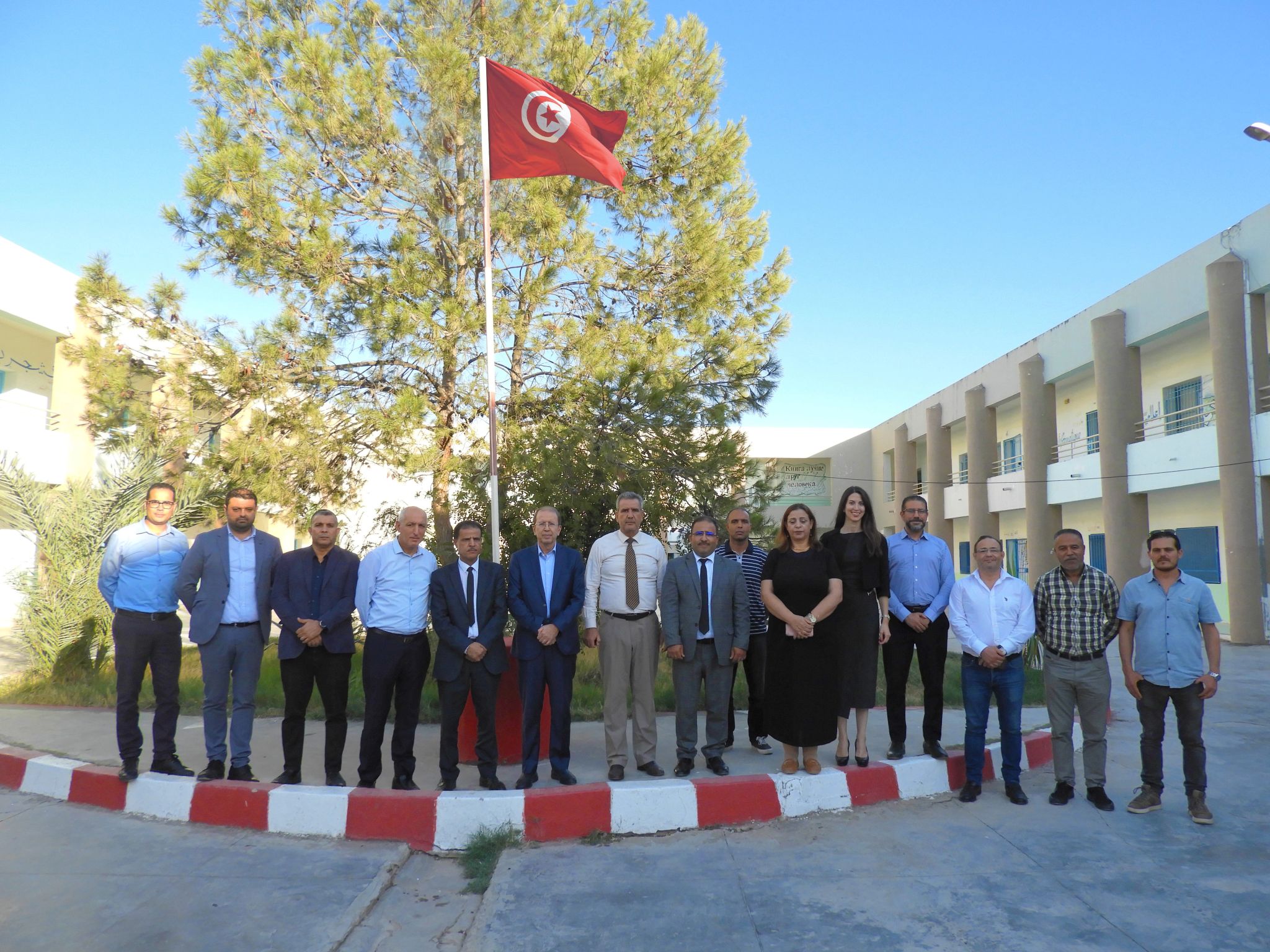 Le lycée de Bougatfa à Sidi Hassine revit après l'intervention de ...